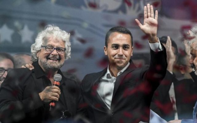 Crisi da spiaggia, la trattativa entra nell'ultima fase: il voto su ... Crisi da spiaggia, la trattativa entra nell'ultima fase: il voto su ...