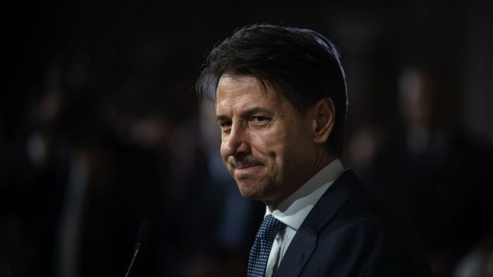 Caro Giuseppe Conte, attenzione al rischio del potere per il potere ... Caro Giuseppe Conte, attenzione al rischio del potere per il potere ...